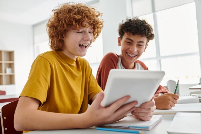 The Role of Digital Tools in Transforming Classroom Learning for ...