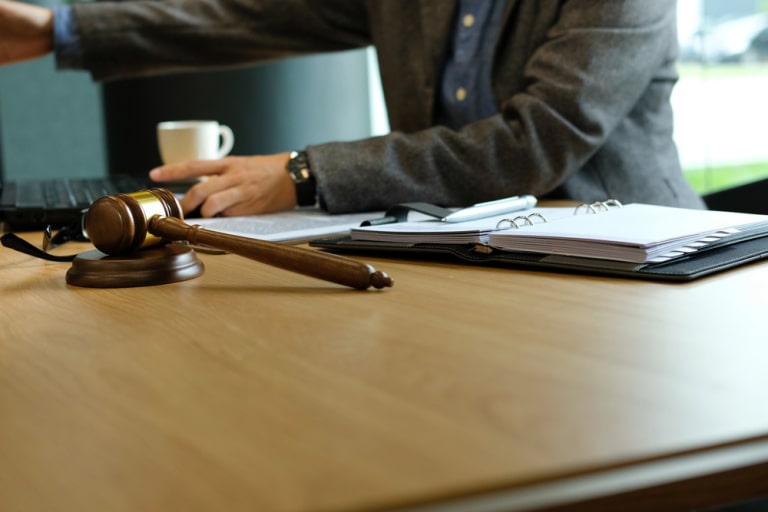 The Importance of Hiring a Personal Injury Lawyer with Trial Experience ...